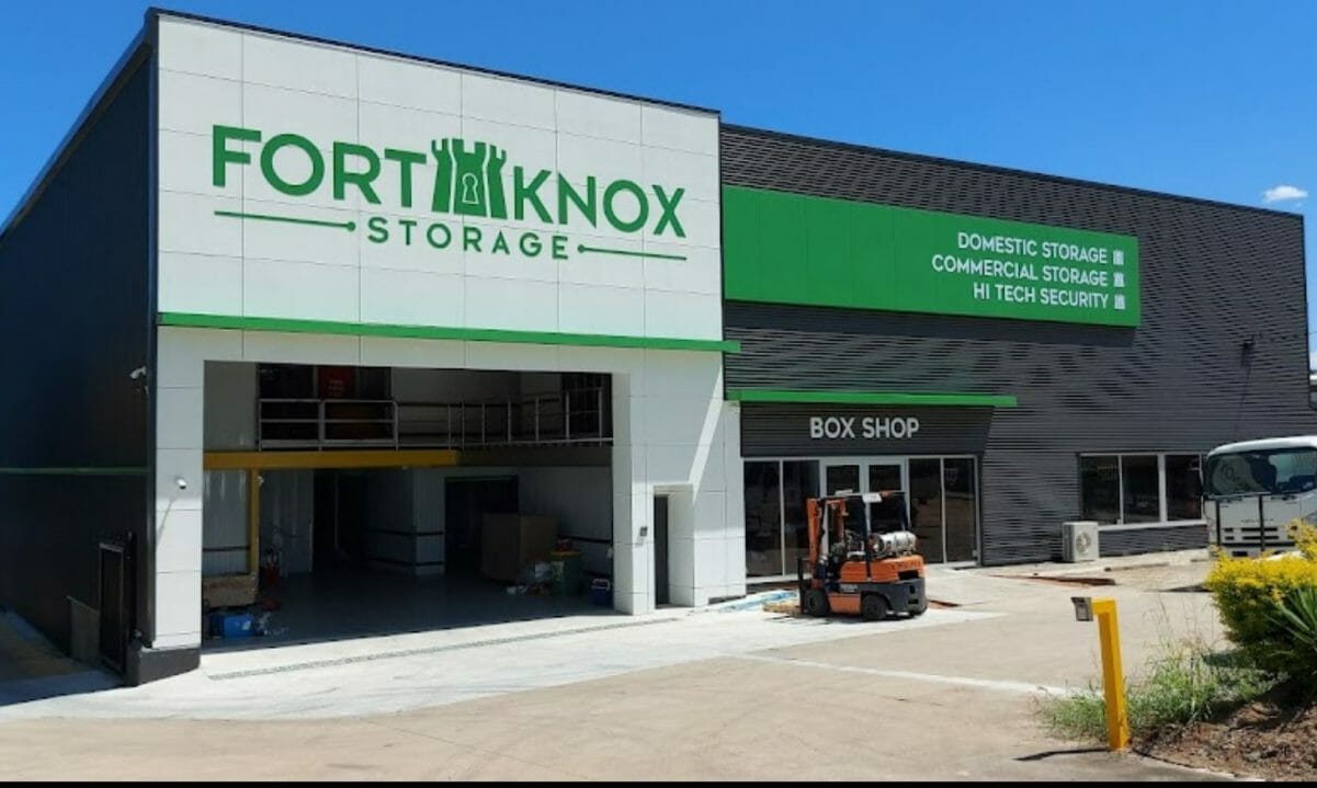 Self Storage West Ipswich | Complimentary Truck Hire* | Loxon Storage